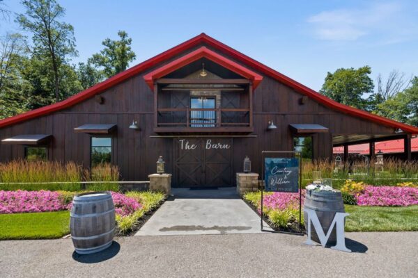 Barn Gallery – Willow Lake